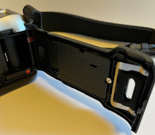 Nikon N75 35mm SLR Film Camera with 28-80 mm lens Kit for sale online ...