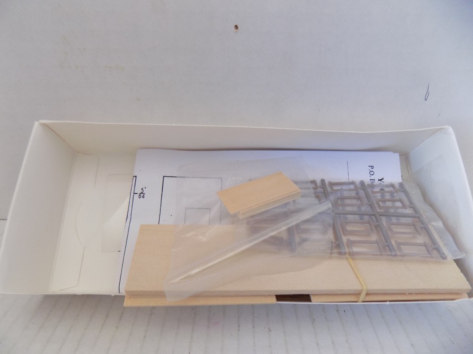 BUNK CAR FOR; UNDECORATED BY; YE OLD HUFF N PUFF KIT PO (DISCRIPTION ...