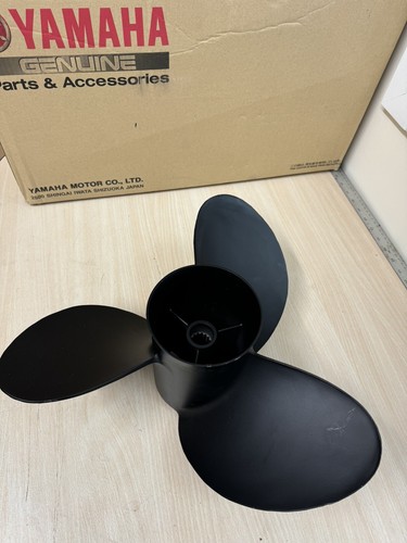 YAMAHA HYDRA DRIVE PROPELLER 19 Pitch R Hand Me420 Stainless Prop | eBay