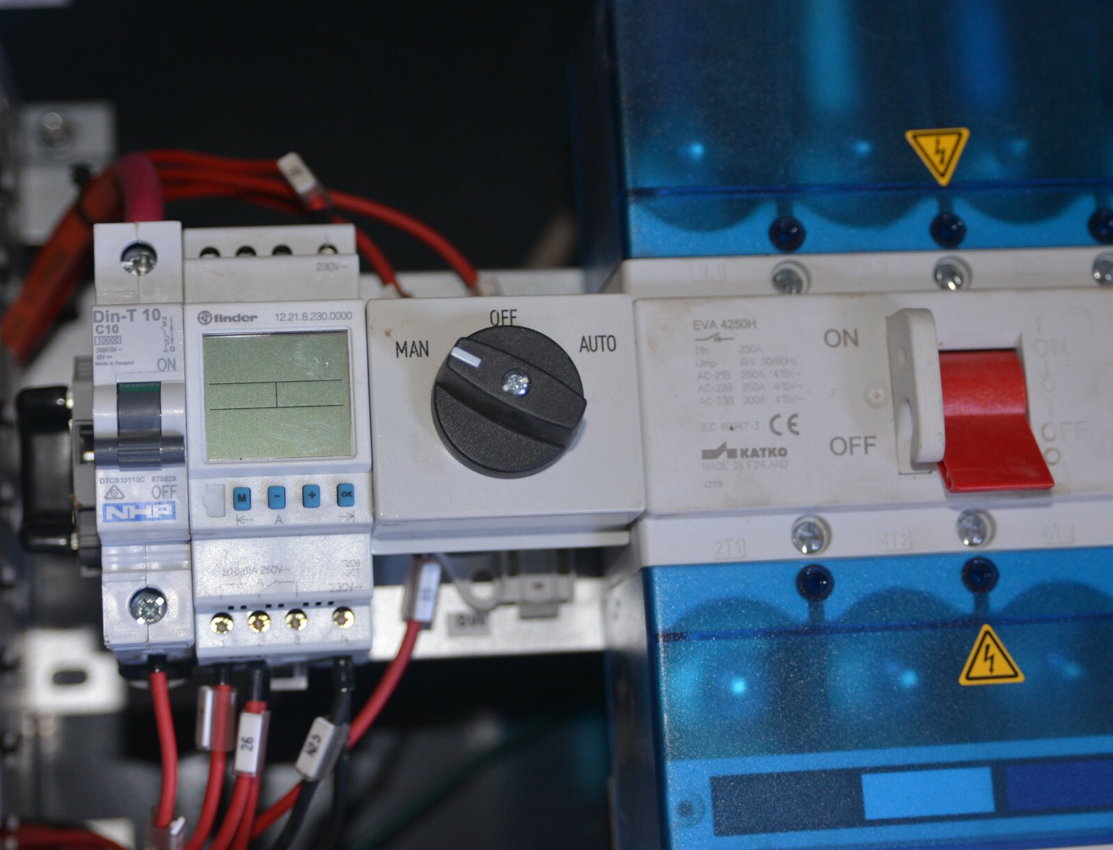 NHP Concept Premier Plus panel 24 POLES RCD timer distribution ...