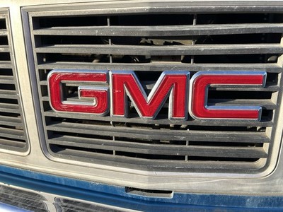1988-2000 GMC Yukon Sierra Truck Suburban Front Grille Script Emblem ...