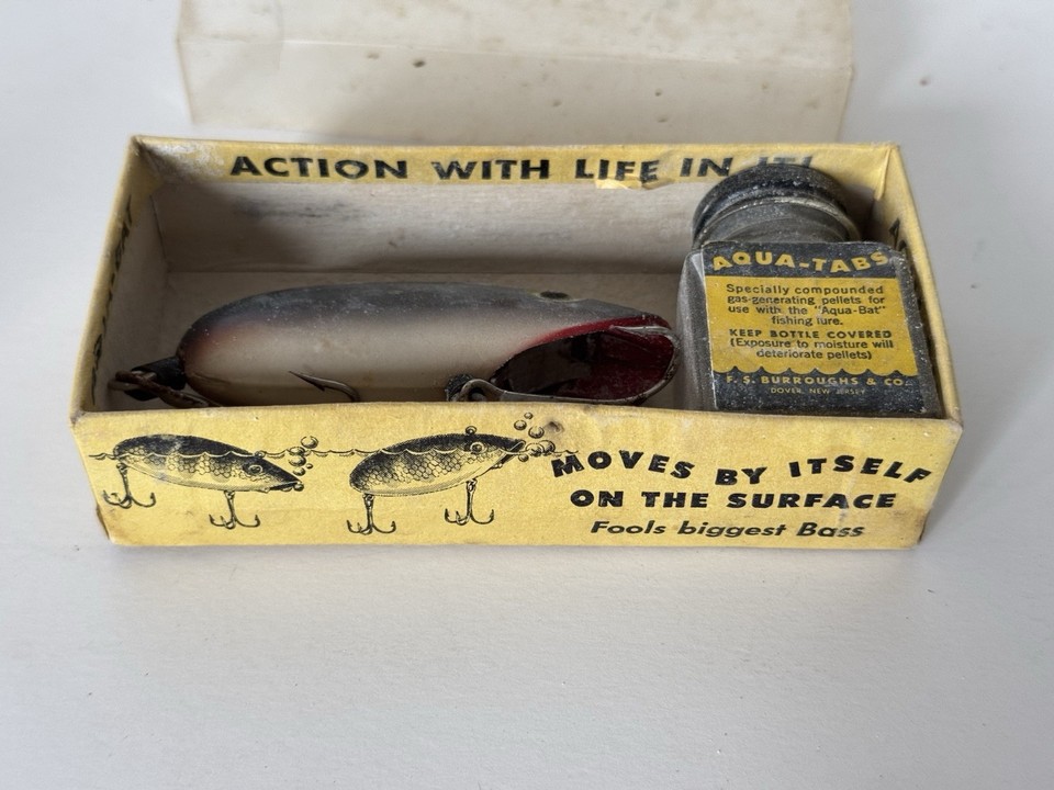 Vintage Burroughs AQUA BAT Fishing Lure Minnow Bait Crank Tackle Rare ...