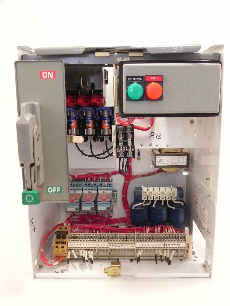 Compact Square D Mcc Model 6