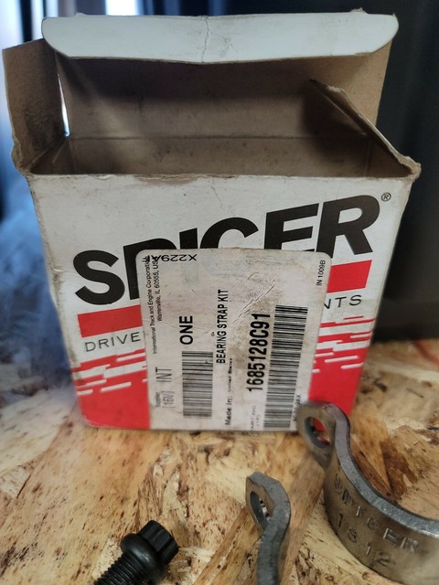 F11) Genuine IH International OEM Spicer Strap Kit 1685128C91. D1 for ...