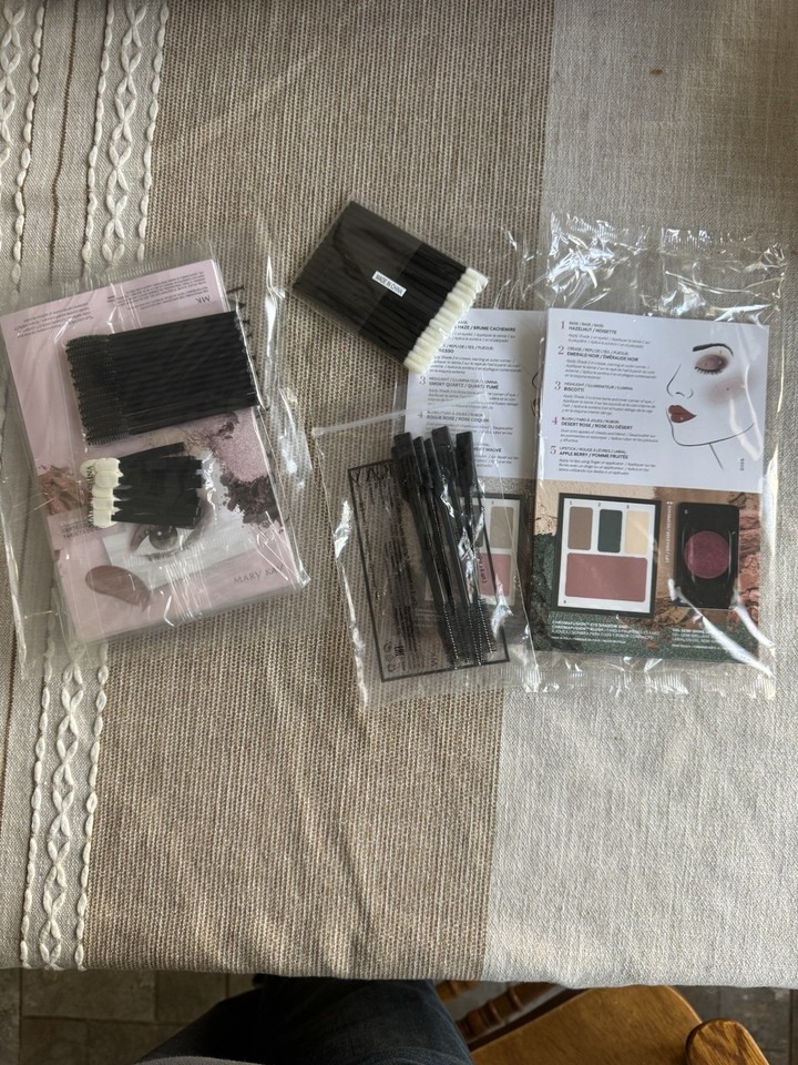 Mary Kay Lot Consultant Bag, Cosmetic Samples, 4 Folding Mirrors And ...