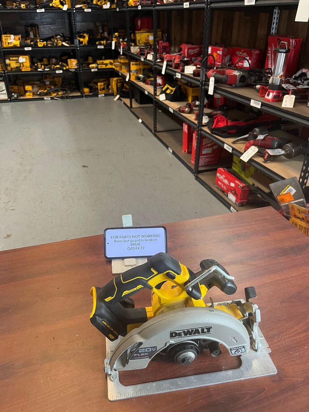 FOR PARTS REPAIR BROKEN GUARD Dewalt 20V FLEXVOLT ADVANTAGE 7-1/4 in ...