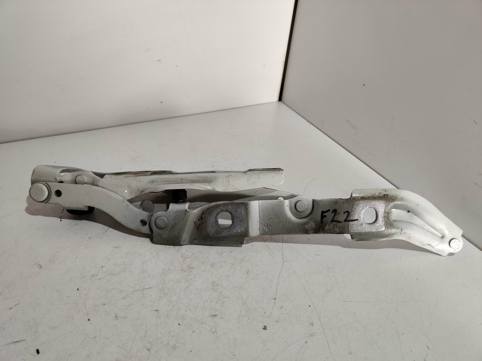 BMW 2 SERIES F22 F87 Rear Left Side Boot lid Hinge ORIGINAL 7304557 OEM ...