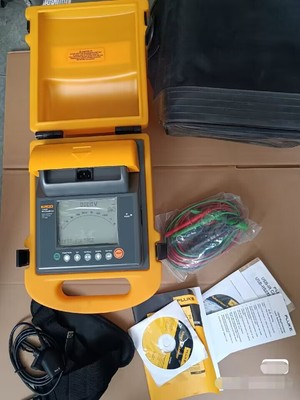 FLUKE 1550B DIGITAL MEGOHMMETER HIGH VOLTAGE INSULATION TESTER MEGGER ...