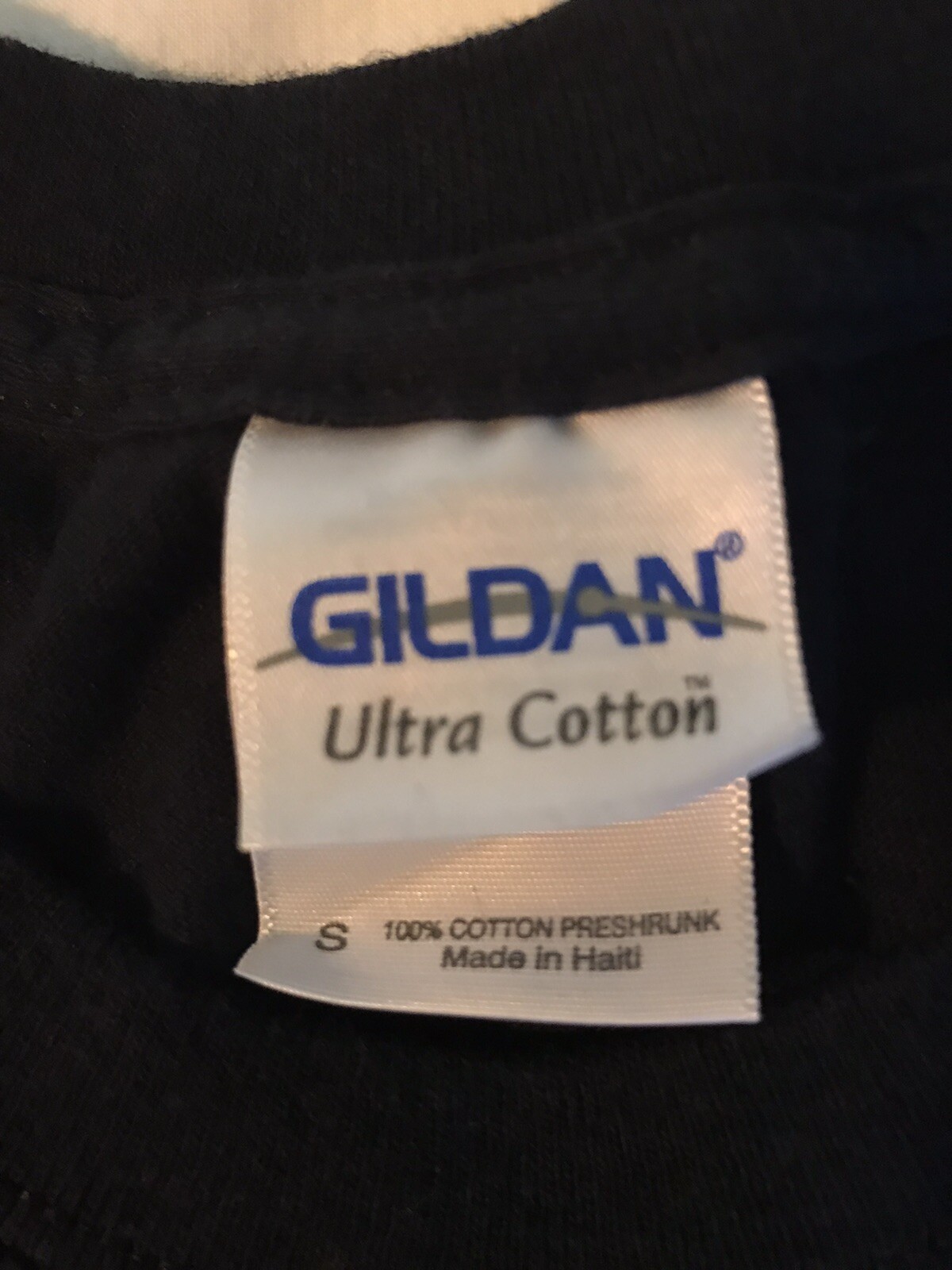 BUC-EE’S GRAPHIC LOGO BLACK T SHIRT MENS SIZE SMALL - Gem