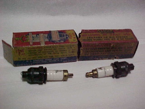 2 Omatic Aldor Automatic Antique Spark Plugs Boxed A L Doering Brooklyn ...