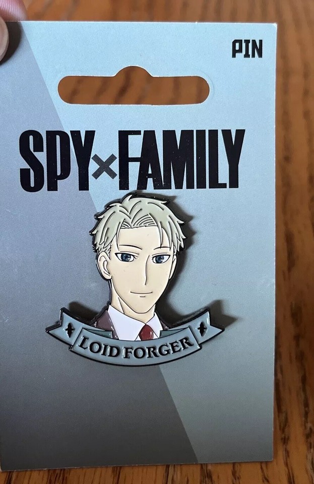 2 Brand New Spy x Family Crunchyroll Anime Loid & Yor Forger Pins | eBay