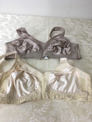 Vintage PLAYTEX 18 HOUR Bras Lot Of 2 Woman’s Size 44B Beige & Toffee ...