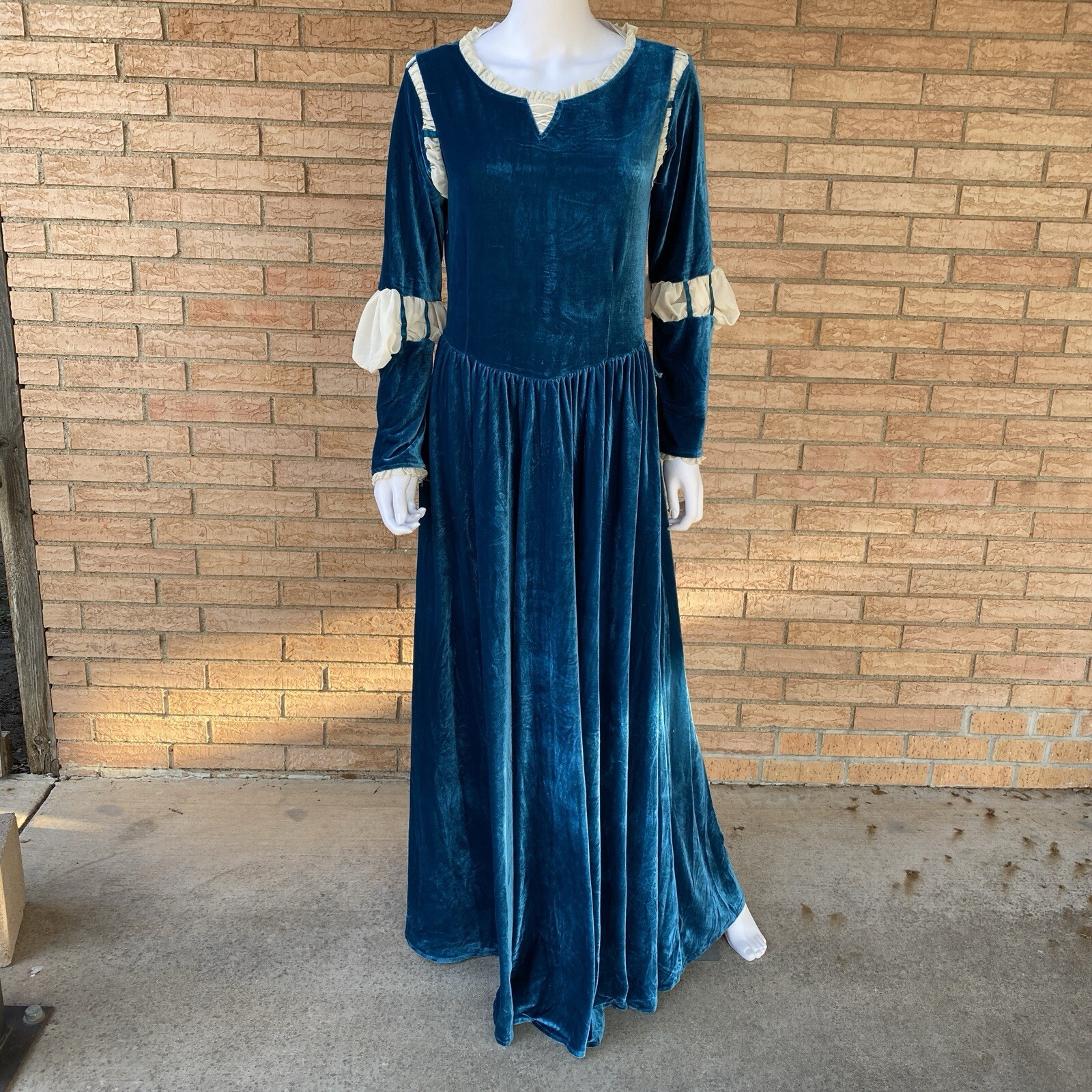 Blue Velvet Renaissance Disney Princess maxi velour b… - Gem