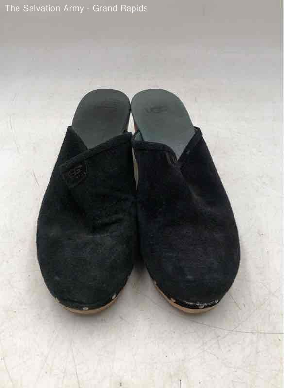 UGG Womens Abbie 5772 Black Leather Closed Toe Slip-On Clog Sandals ...