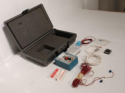 PCB Piezotronics 480D06 Power Supply Unit, Case, Connectors for ...