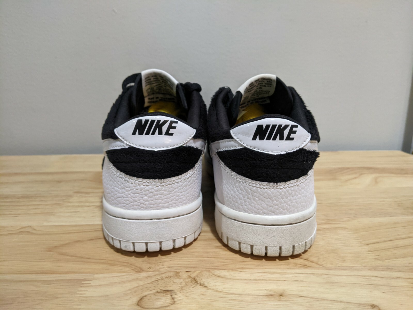 2008 Nike Dunk Low Olympic Mascot Panda Jingjing Size… - Gem