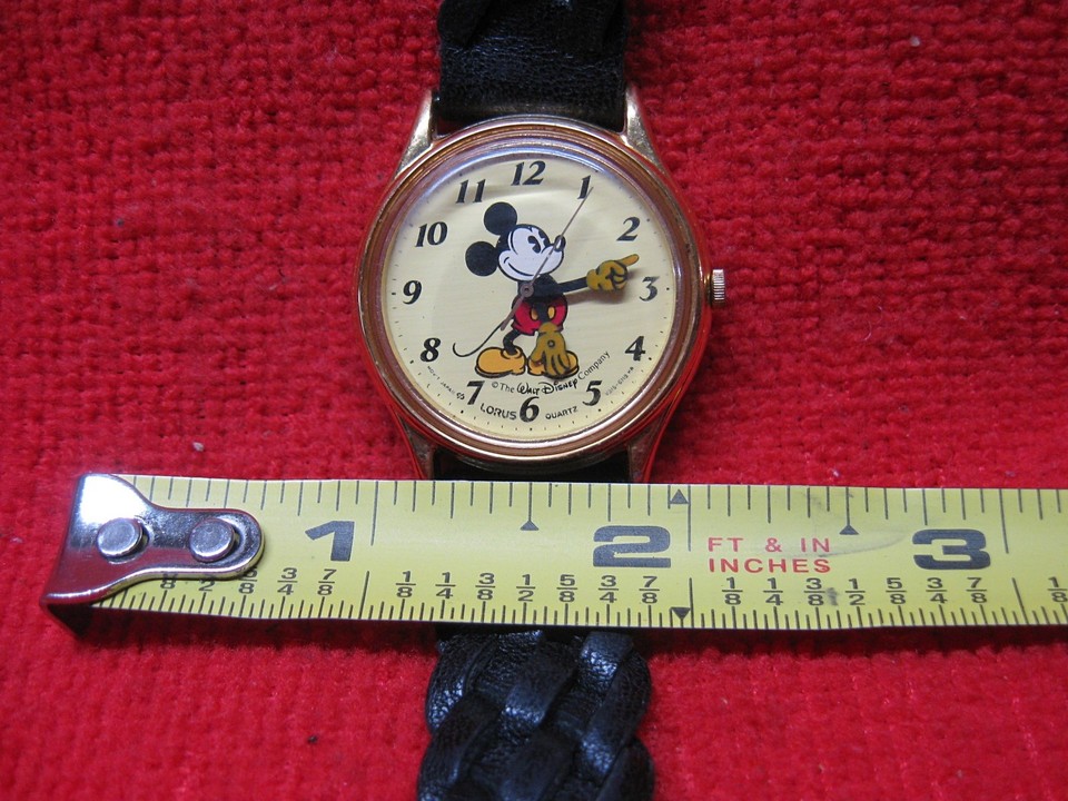 CLASSIC DISNEY MICKEY MOUSE WATCH - NEW BATTERY - WORKING WELL | eBay