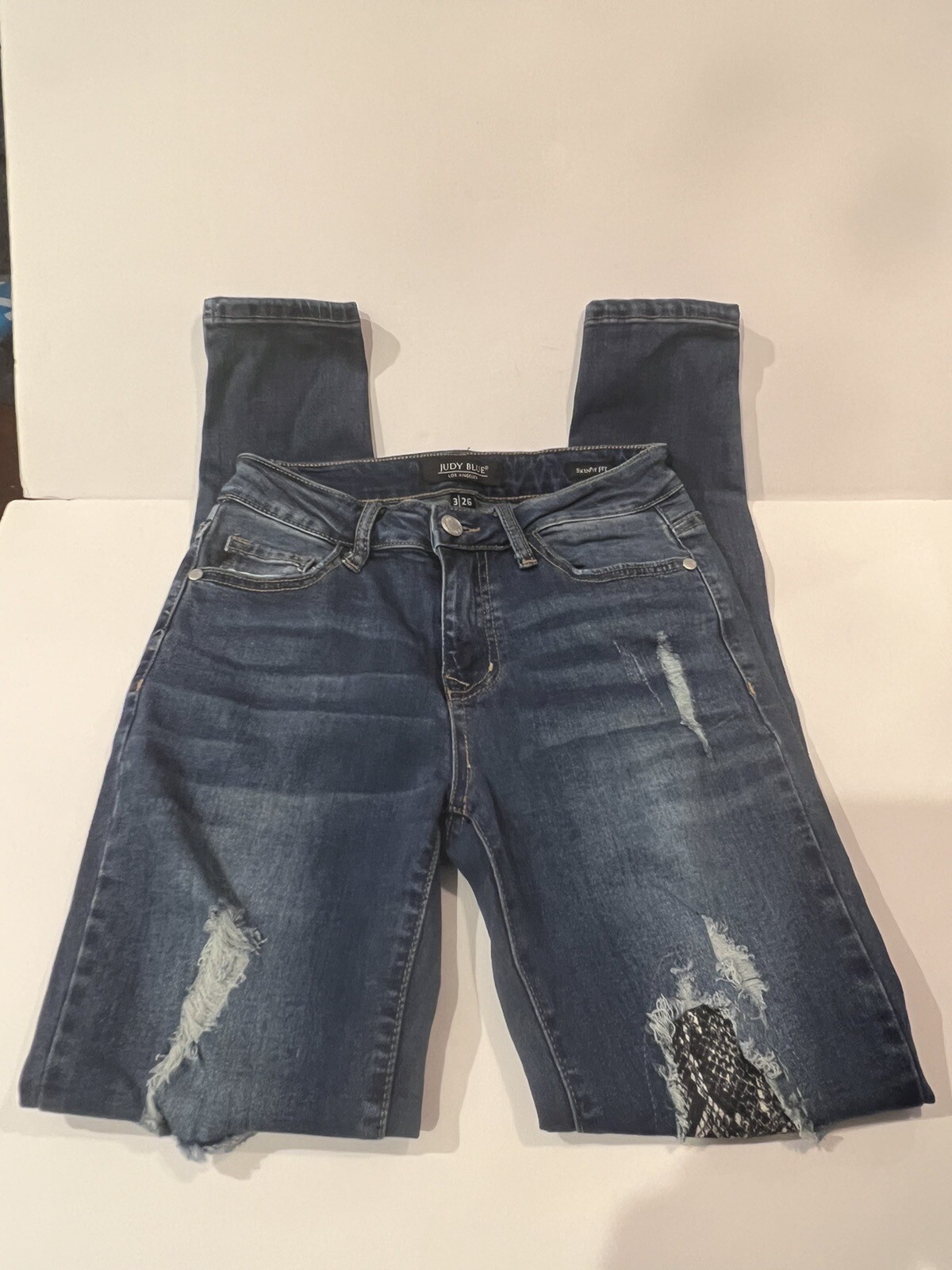 Judy Blue Slithering snake Exposed patch Jeans Size 3… - Gem