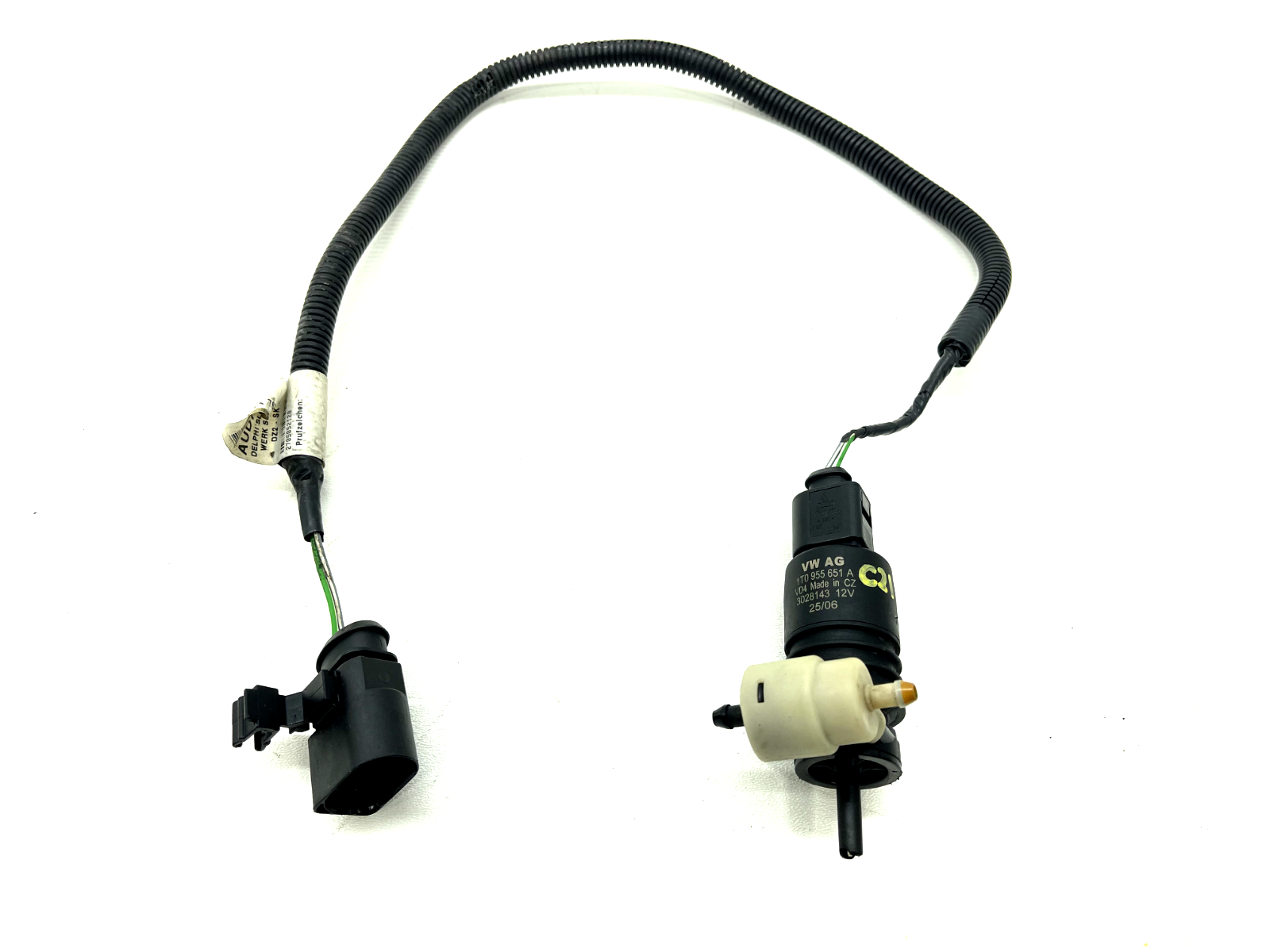 2007-2015 AUDI Q7 WINDSHIELD WIPER WASHER TANK PUMP W/ WIRE HARNESS ...