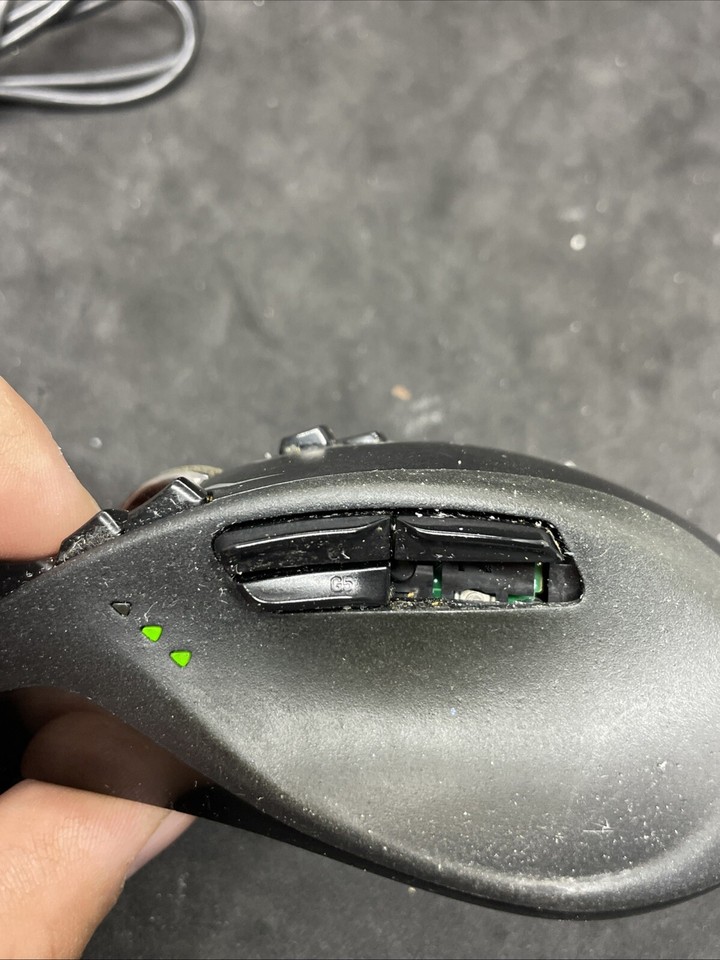 Logitech G700s Rechargeable Gaming Mouse W/ Dongle, Battery * Check ...