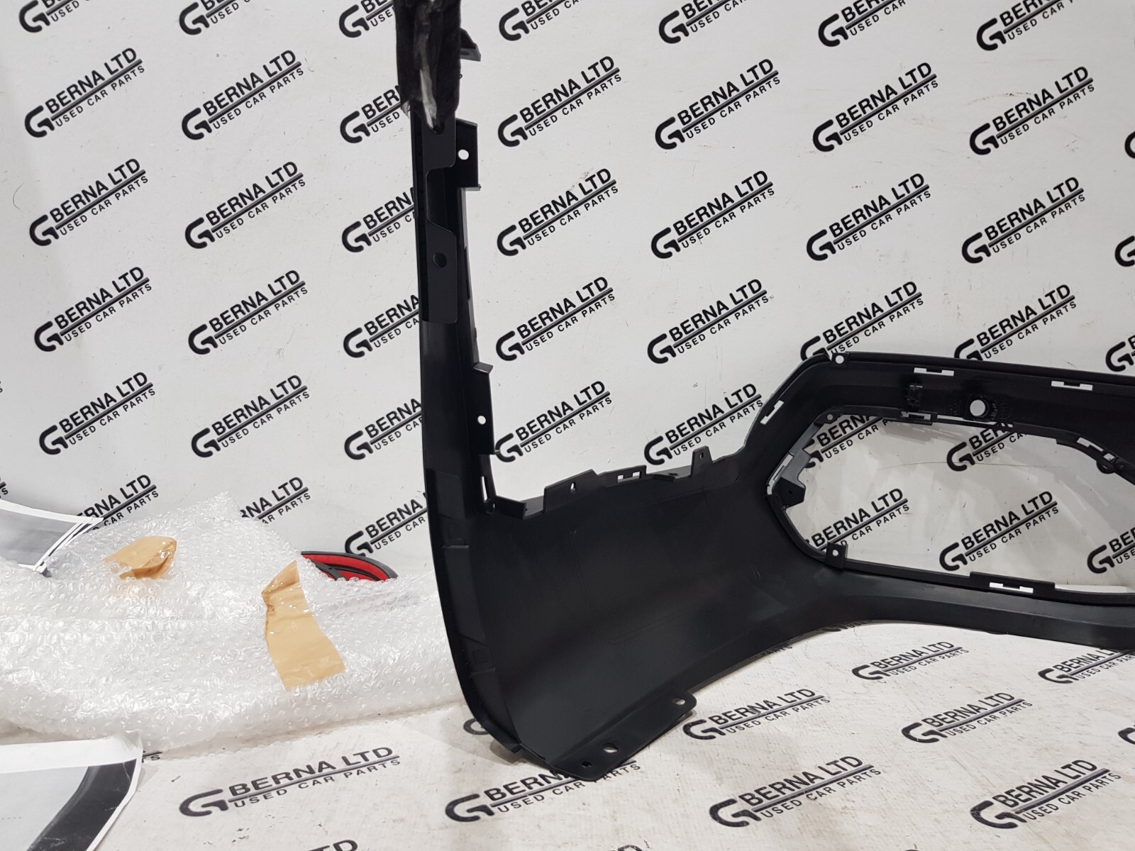 Kia Sorento Rear Bumper Lower Section 2020 ON 86612-P2000 Genuine ...