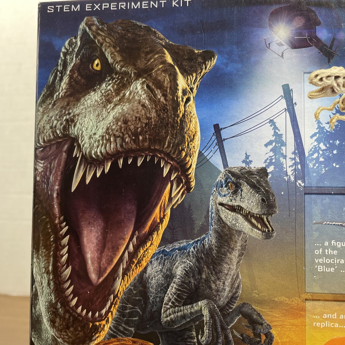 Jurassic World: Dominion Dinosaur Dig - Blue, T. Rex, and Amber ...