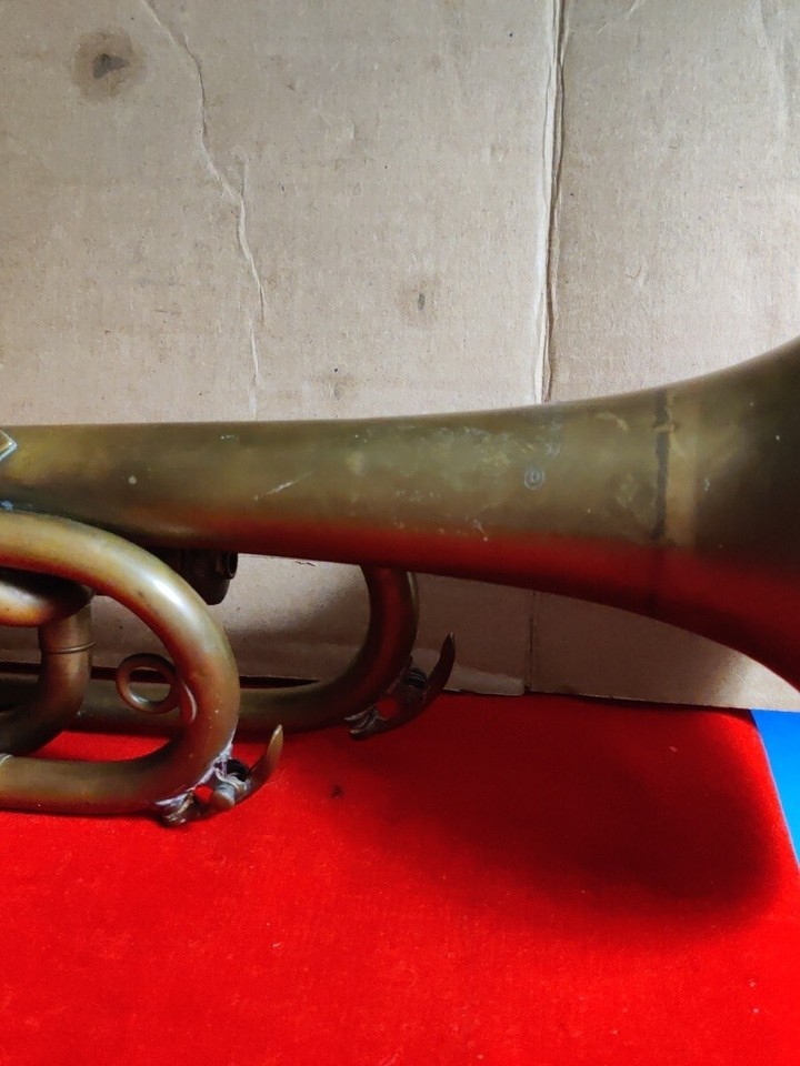 VINTAGE Ludwig BRASS SINGLE VALVE TRUMPET / BUGLE WITH MOUTHPIECE | eBay