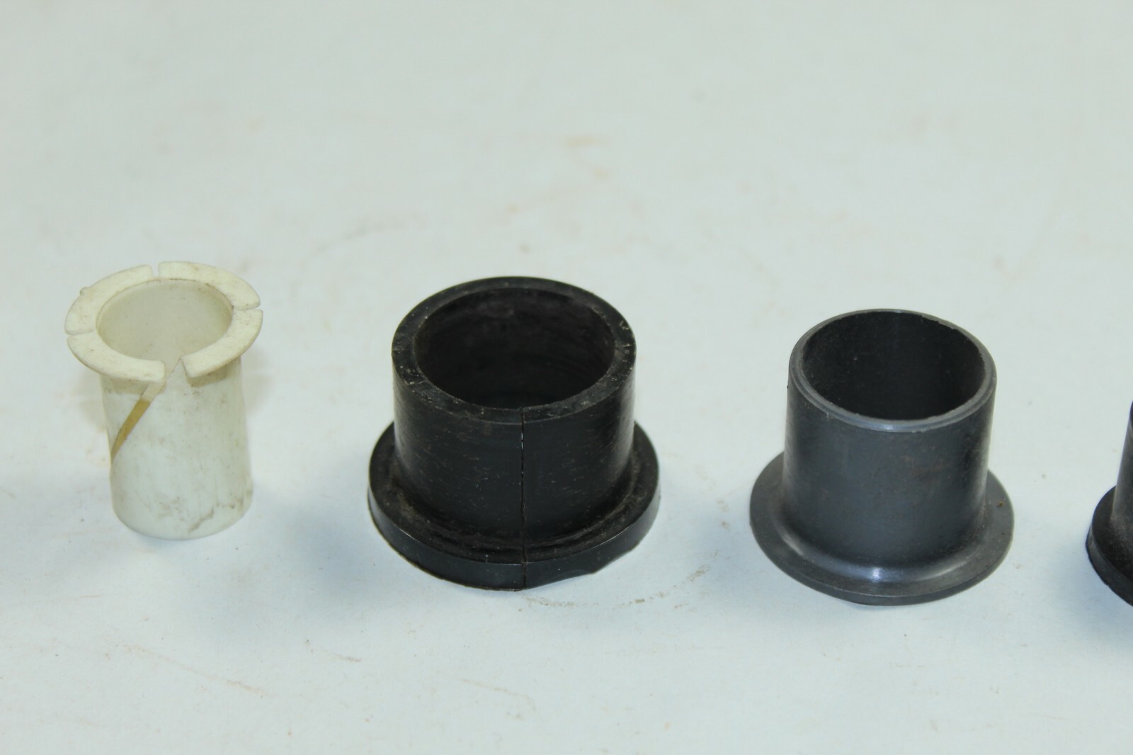 (4) Nos & Used Lot Vintage Skidoo ? Snowmobile Spindle Bushings Mix | eBay