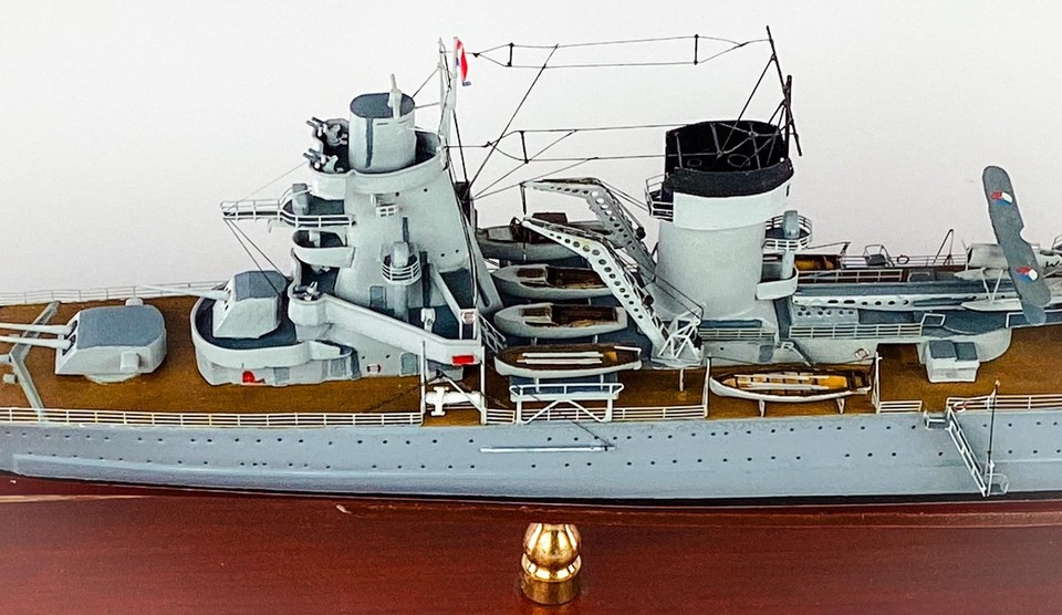 HNLMS De Ruyter Museum Quality Built-Up Model Ship Kit & Display Case ...
