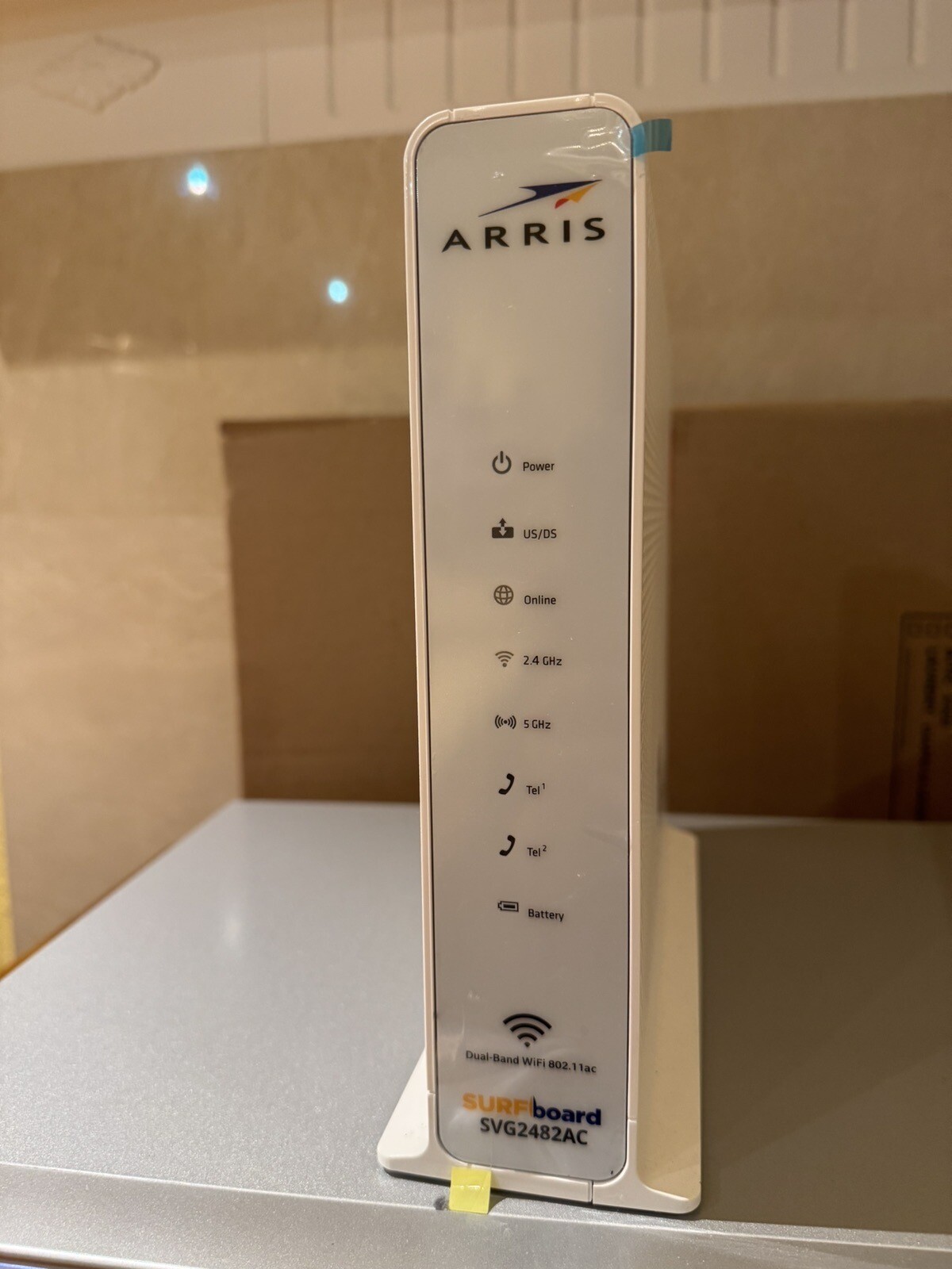 Arris Surfboard SVG2482AC Cable Modem Router 3-in-1 WiFi DOCSIS 3.0 ...