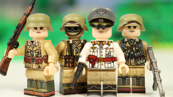 4 x WW2 German Africa corp soldiers. NOT LEGO. General Rommel and ...