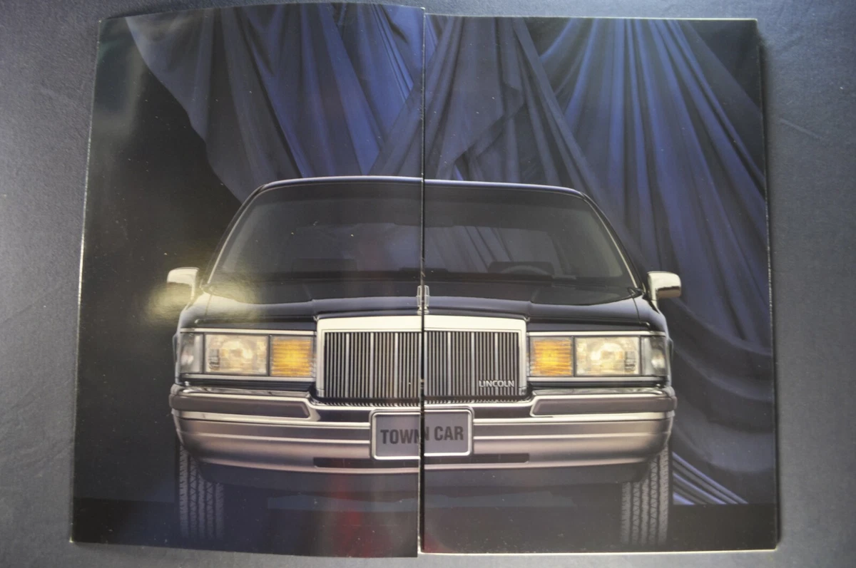 1990 Lincoln Town Car Signature Series