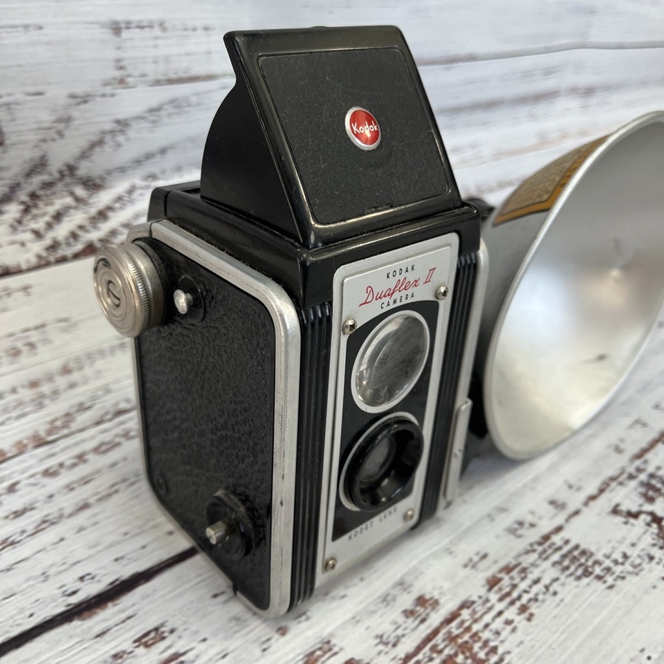 Vintage Kodak Duaflex II Camera with Flash Holder Untested Good ...