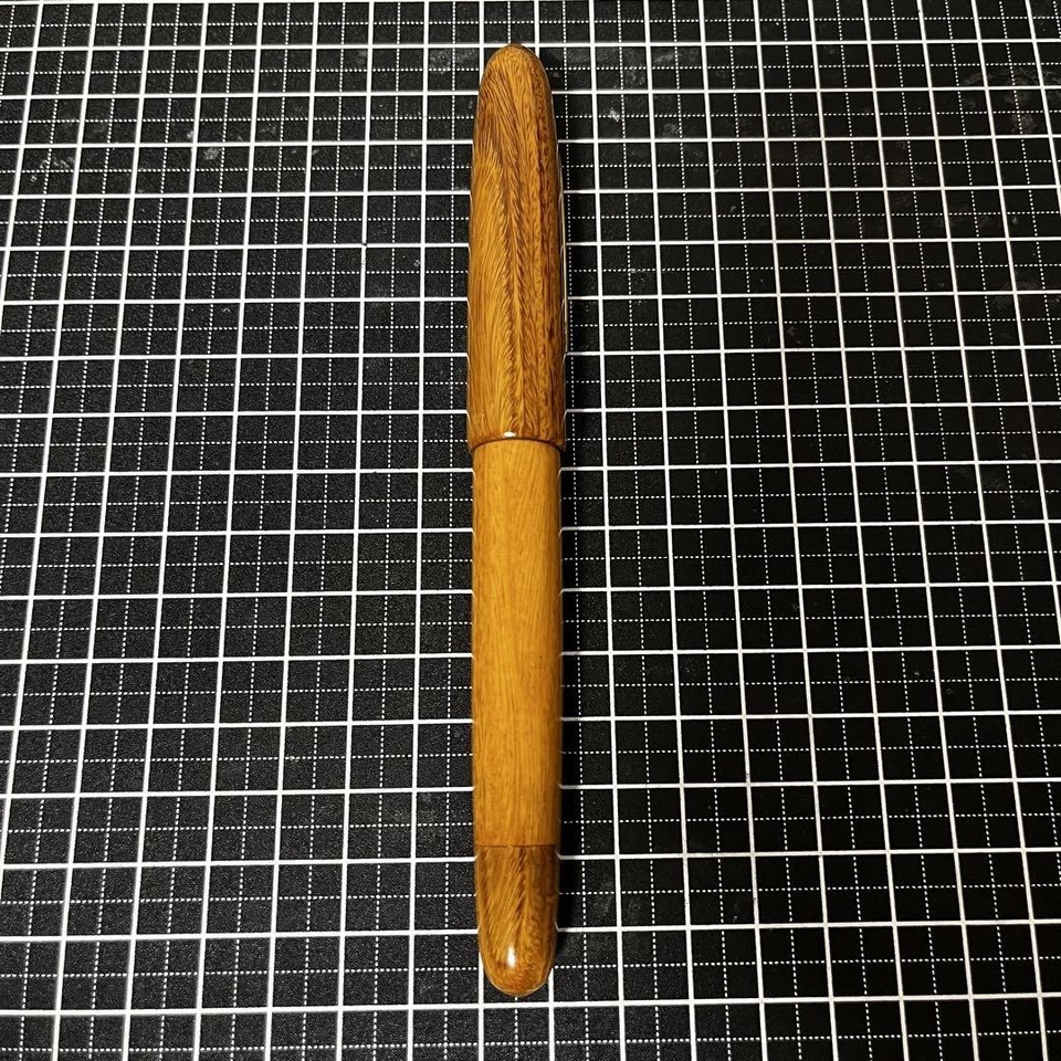 Omas Fountain Pen Precious Wood Collection Lignum Vita Round Shaft M ...