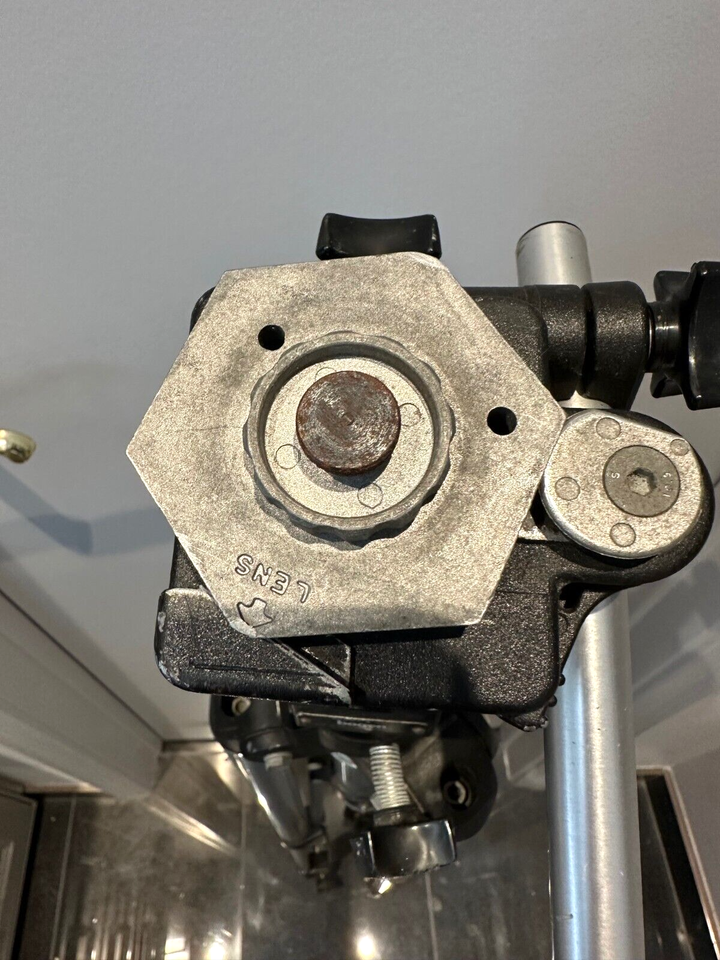 Manfrotto Bogen 3030/a Professional Tripod & 3063 Quick Release Head ...