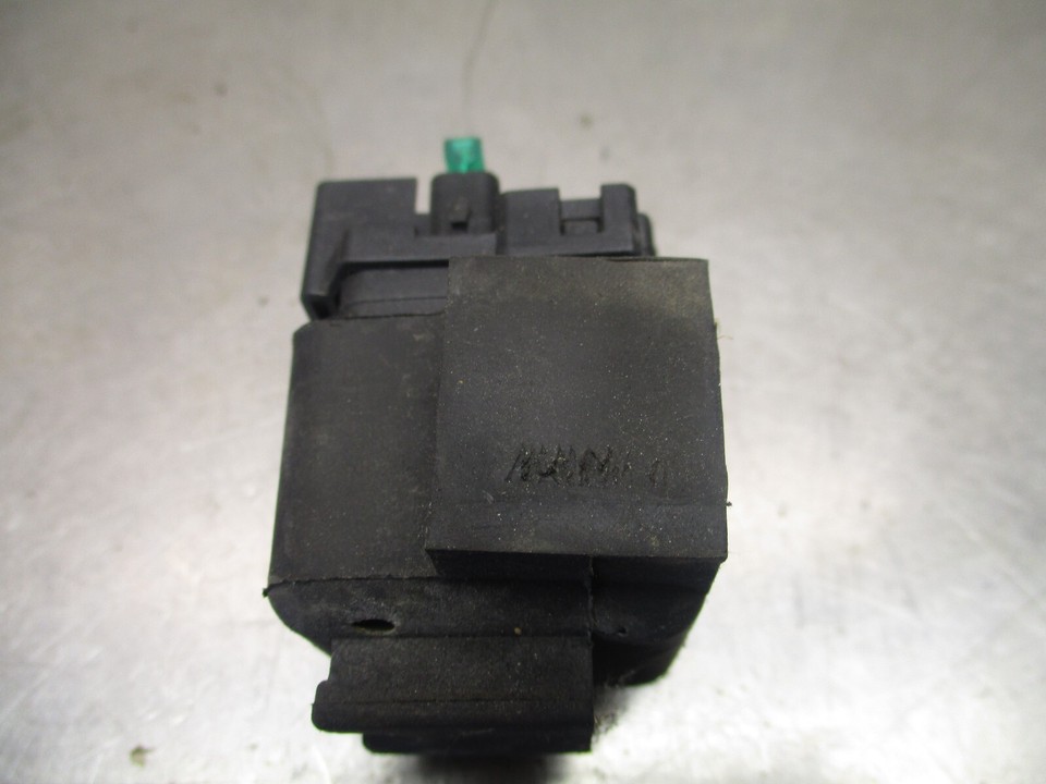 1992 Honda CB750 Nighthawk Starter Solenoid Fuse holder 30405-MT6-000 ...