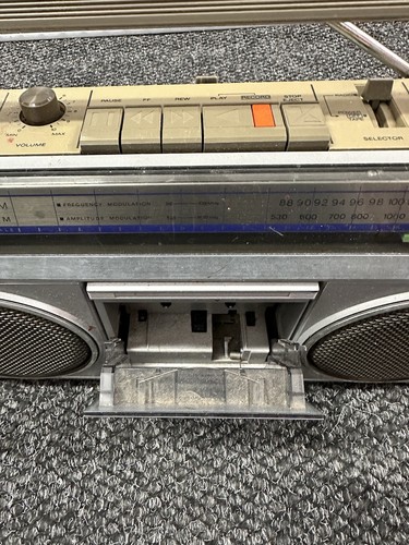 Vintage Boombox Panasonic RX-4940 AM/FM Cassette Tape Player . Untested ...