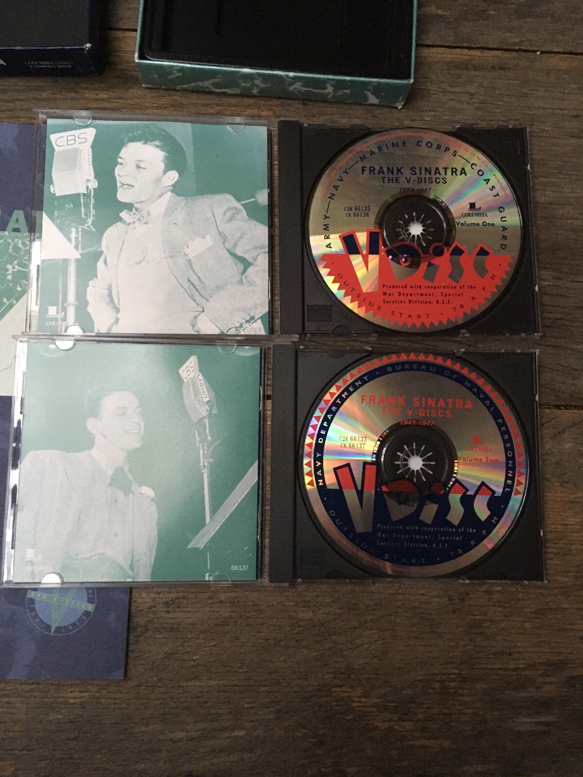 Frank Sinatra:Columbia Years The V-Discs 1943-1952 WW2 Recordings Box ...