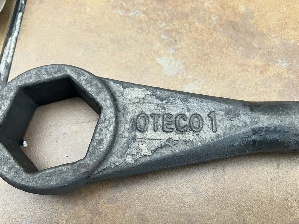 1 Oteco 6 Point Hammer Striking Wrench 1.65" SW1 BW5100 | eBay