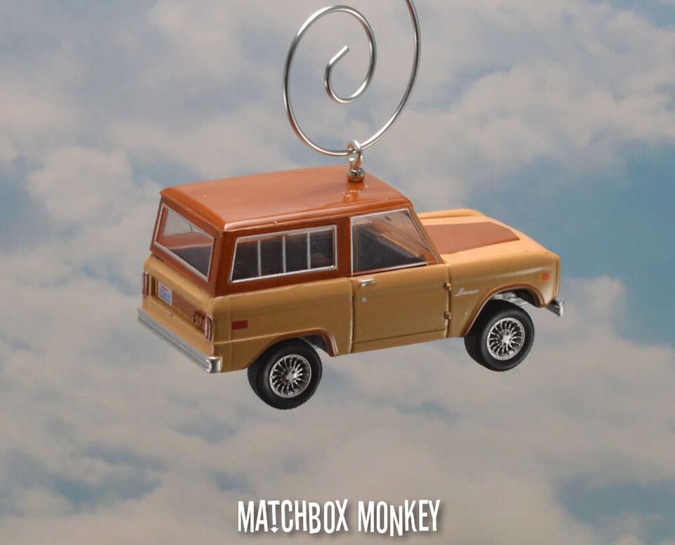 LOST TV Show Custom Christmas Ornament Locke's VW Beetle, Dahrma Jeep ...