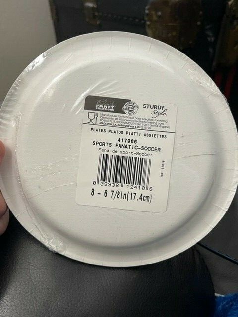 Sports Fanatic Soccer 6-7/8" Plates 8 Pack Birthday Party Decorations ...
