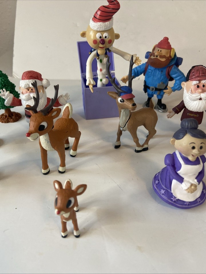 Rudolph the Red Nosed Reindeer Island Of Misfit Toys Lot 13 Figures ...