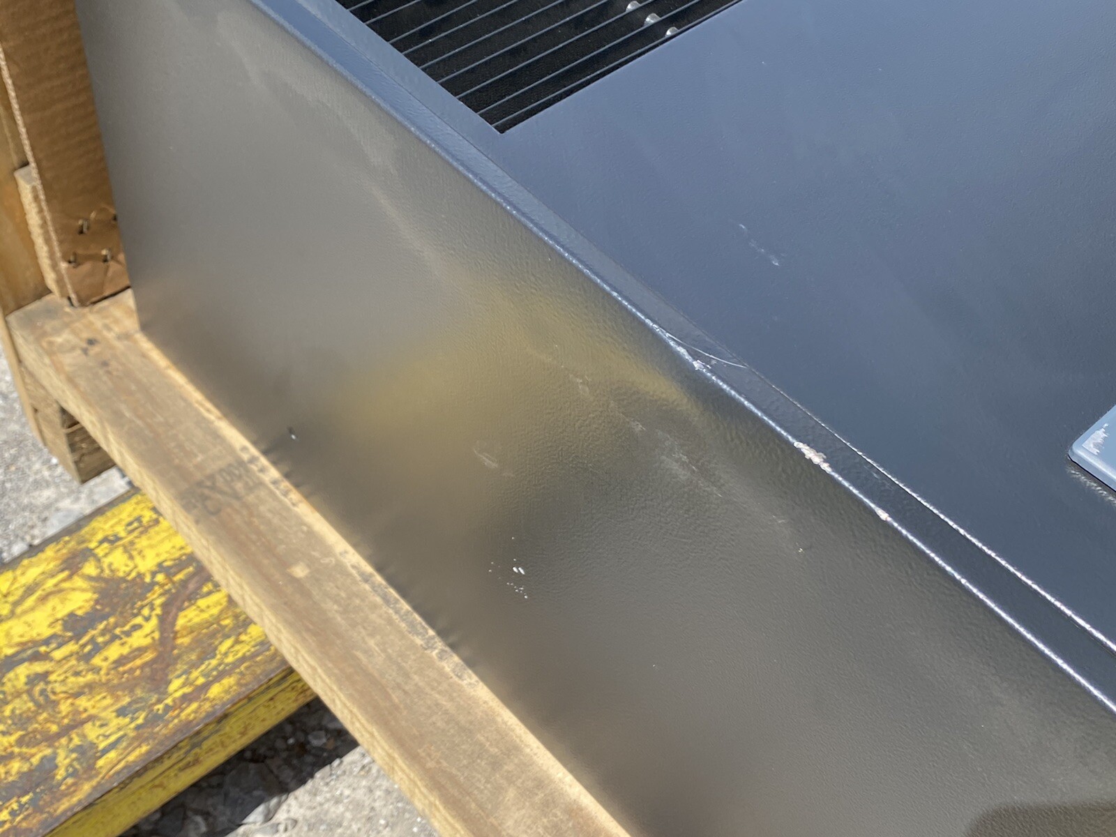 Vertiv Liebert DME027E-PCN DataMate AC Cooled Y20G30A064 ,PH 1, HZ60 ...