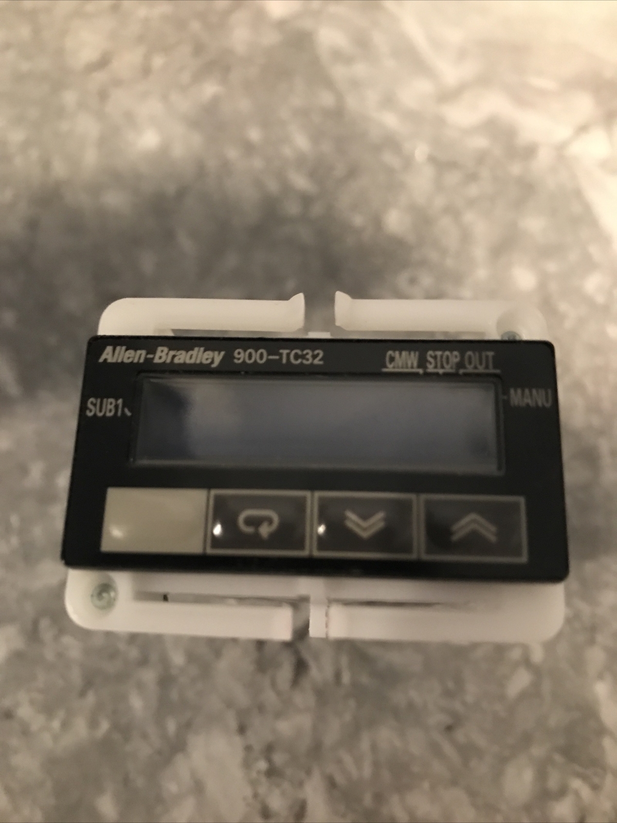 Allen Bradley Temperature Controller Compact Cat 900-tc32vgtz25 Series ...