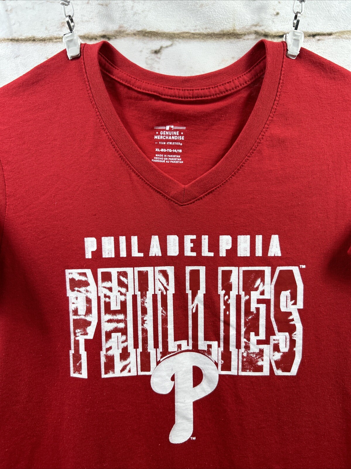 Philadelphia Phillies MLB Genuine Merchandise Red V-Neck T Shirt Girls ...