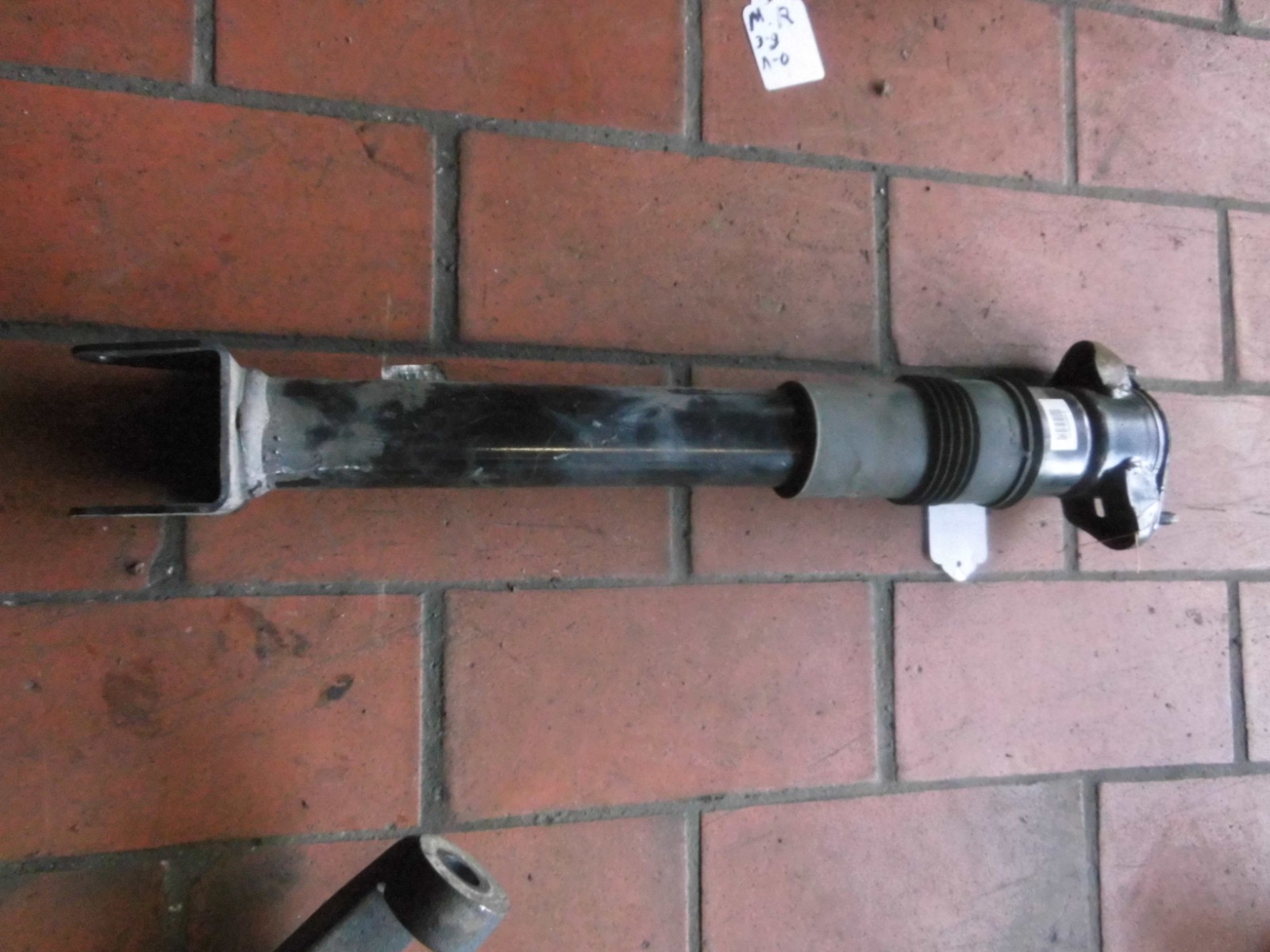 Mercedes Benz W251 Stoßdämpfer Dämpfer Hinten 2513202231 | eBay