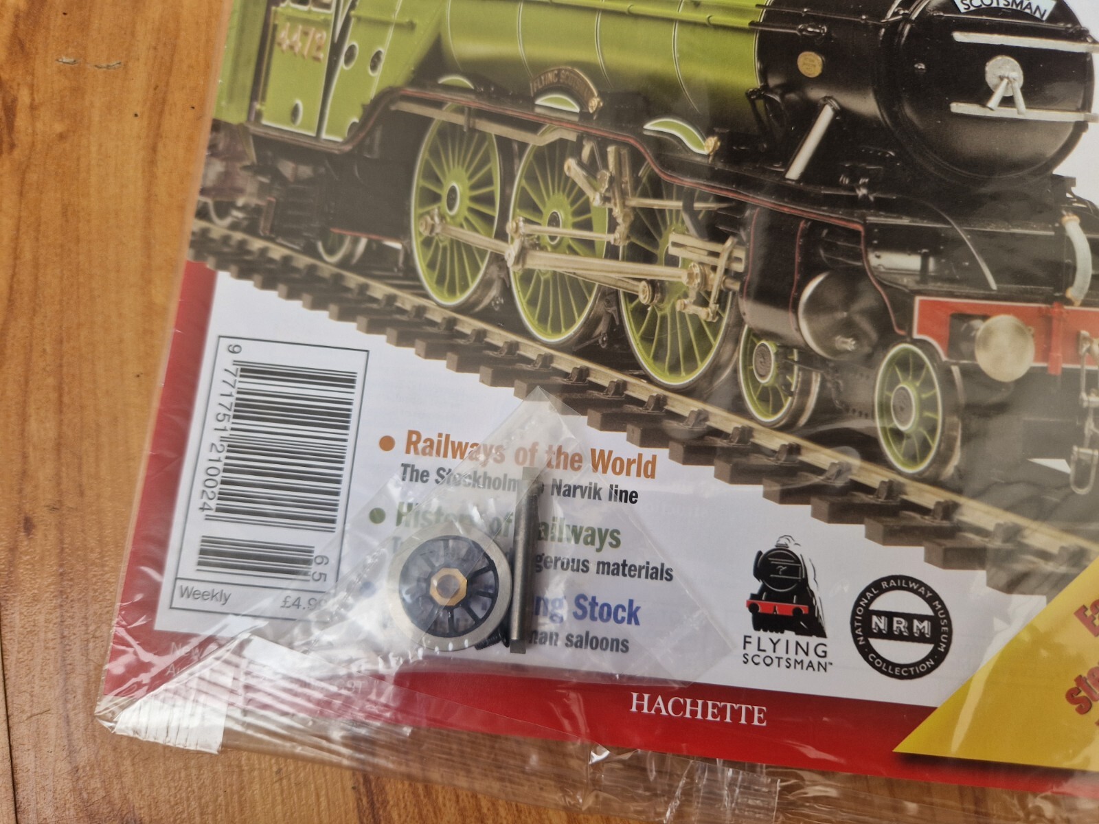 O GAUGE HACHETTE BUILD YOUR OWN THE FLYING SCOTSMAN MODEL TRAIN ISSUE ...