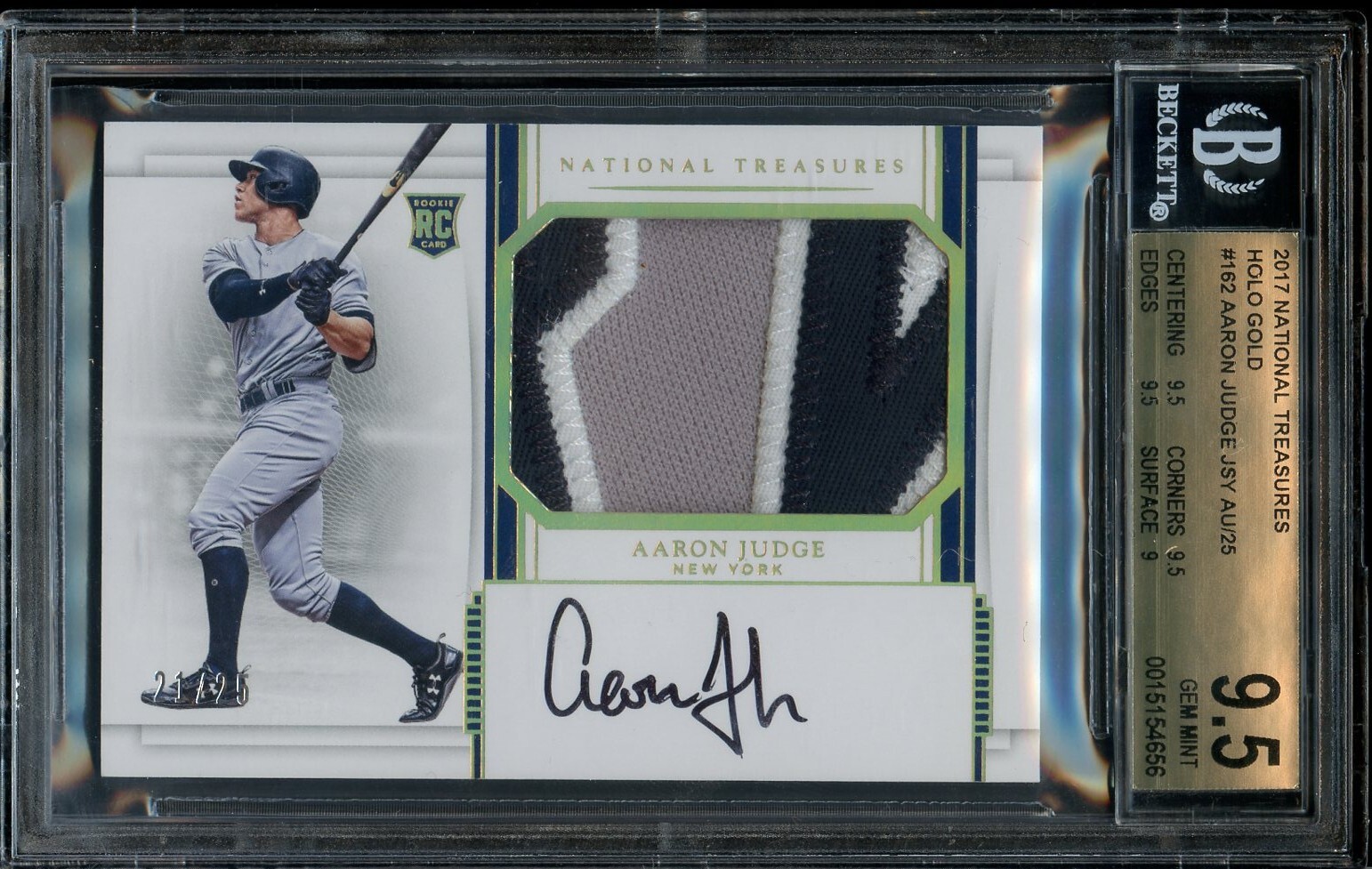 2017 Panini National Treasures - Rookie Materials Signatures Holo Gold ...