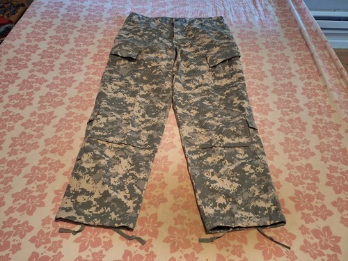 U.S. Army ACU Camouflage Pattern Combat Trousers Size Large-Regular ...