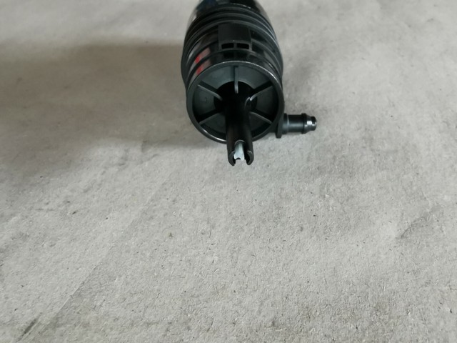 BMW 1 Series F20 F21 Washer Pump Fluid Container 67127310147 for sale ...